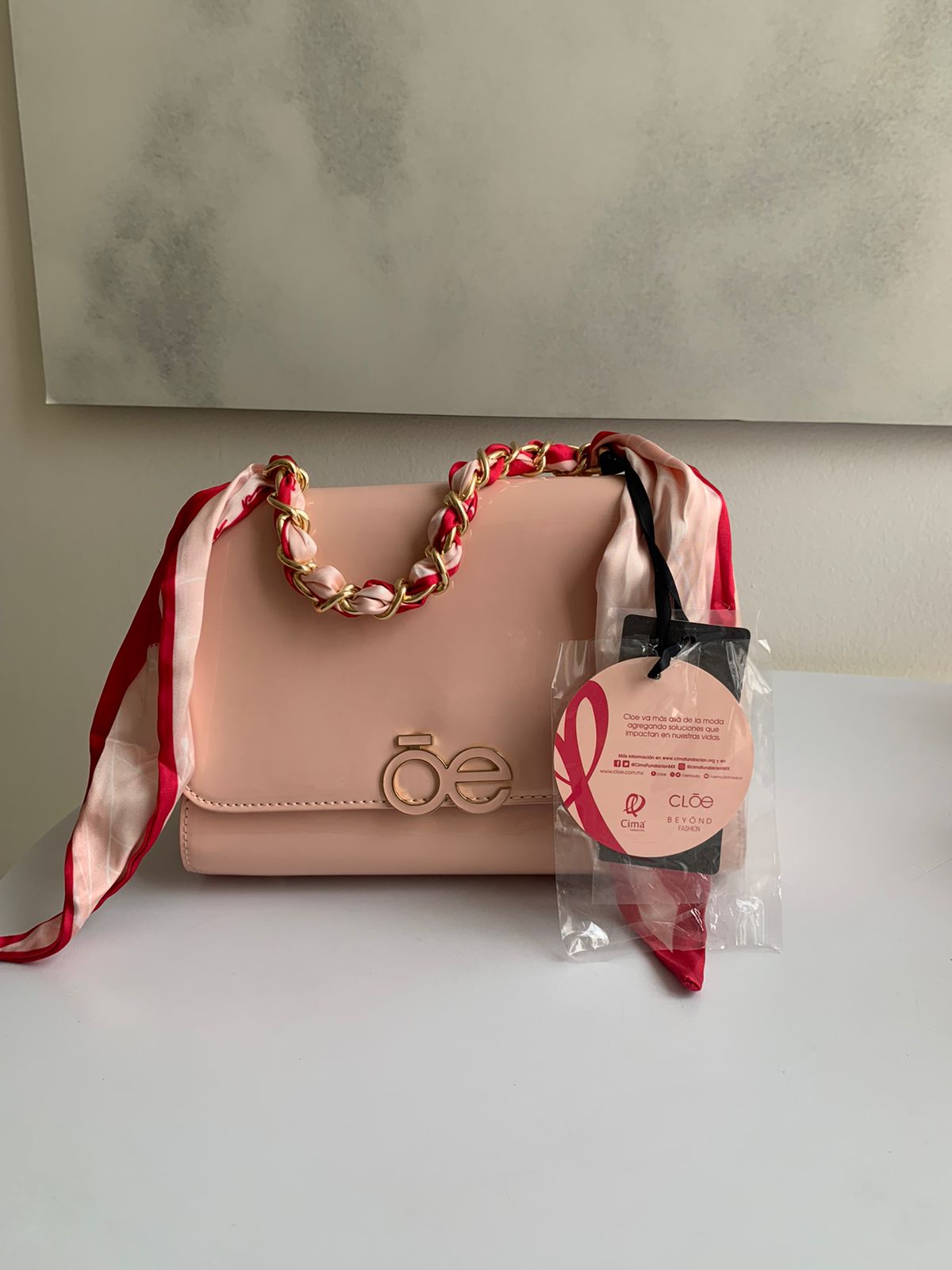 Bolsa Cloe Charol Rosa Claro(2021) – Fundación CIMA